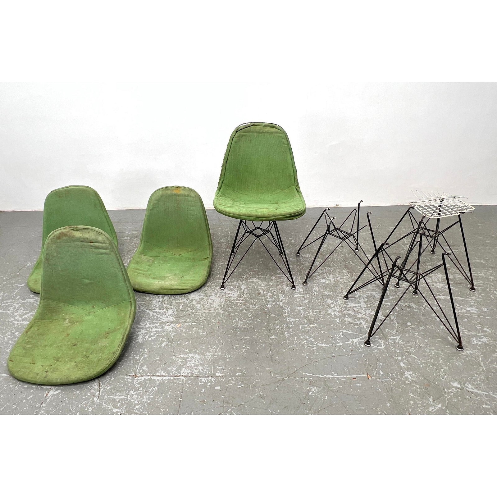 Charles Eames | Set 4 Charles Eames for Herman Miller 'Eiffel Tower ...