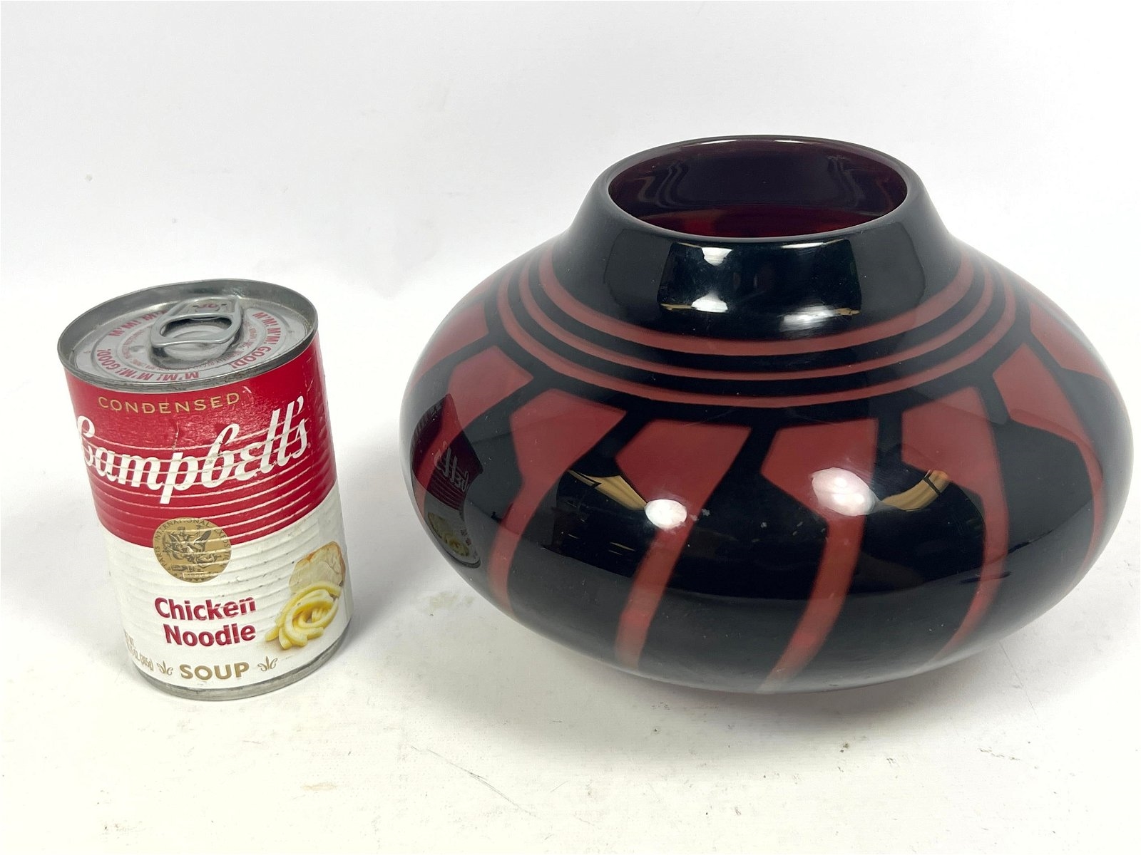 Leonard DiNardo | Leonard DiNardo Native American Design Art Glass Vase ...