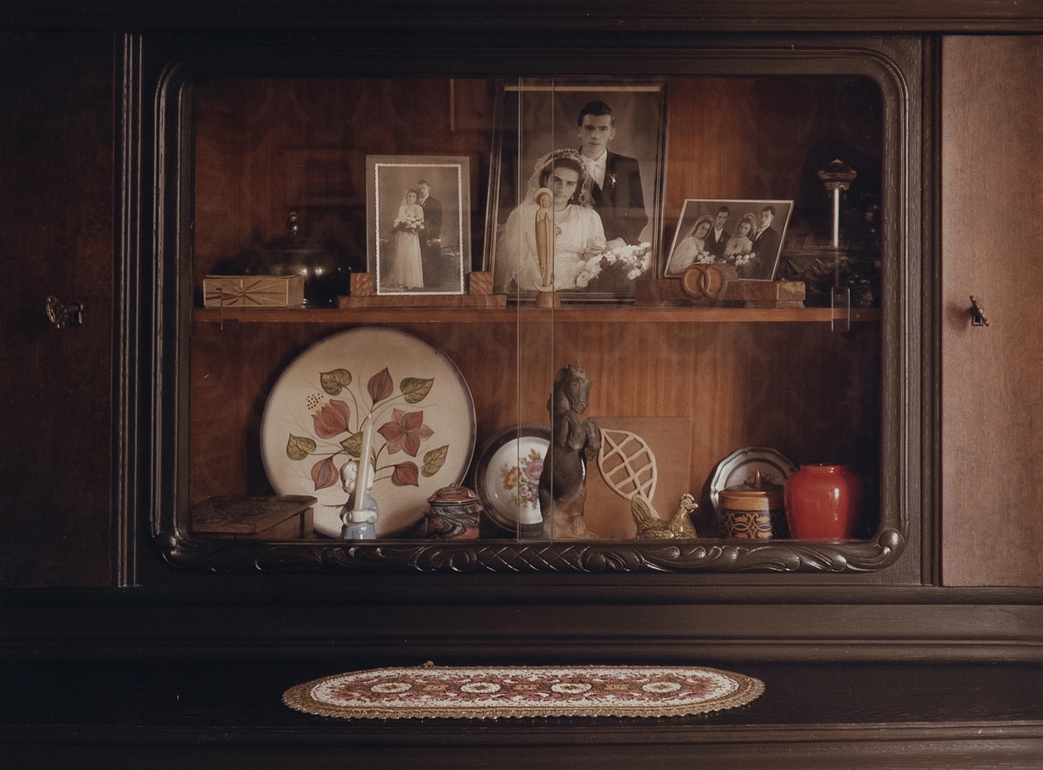 Thomas Ruff | PORTRAITS: CAROLIN REWER, THOMAS BERNSTEIN, ISABELLE GRAW ...