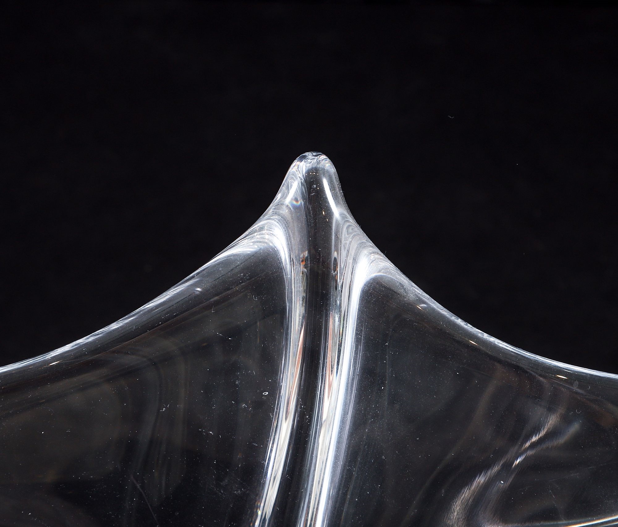 Daum Frères | Daum Clear Glass Centerpiece | MutualArt