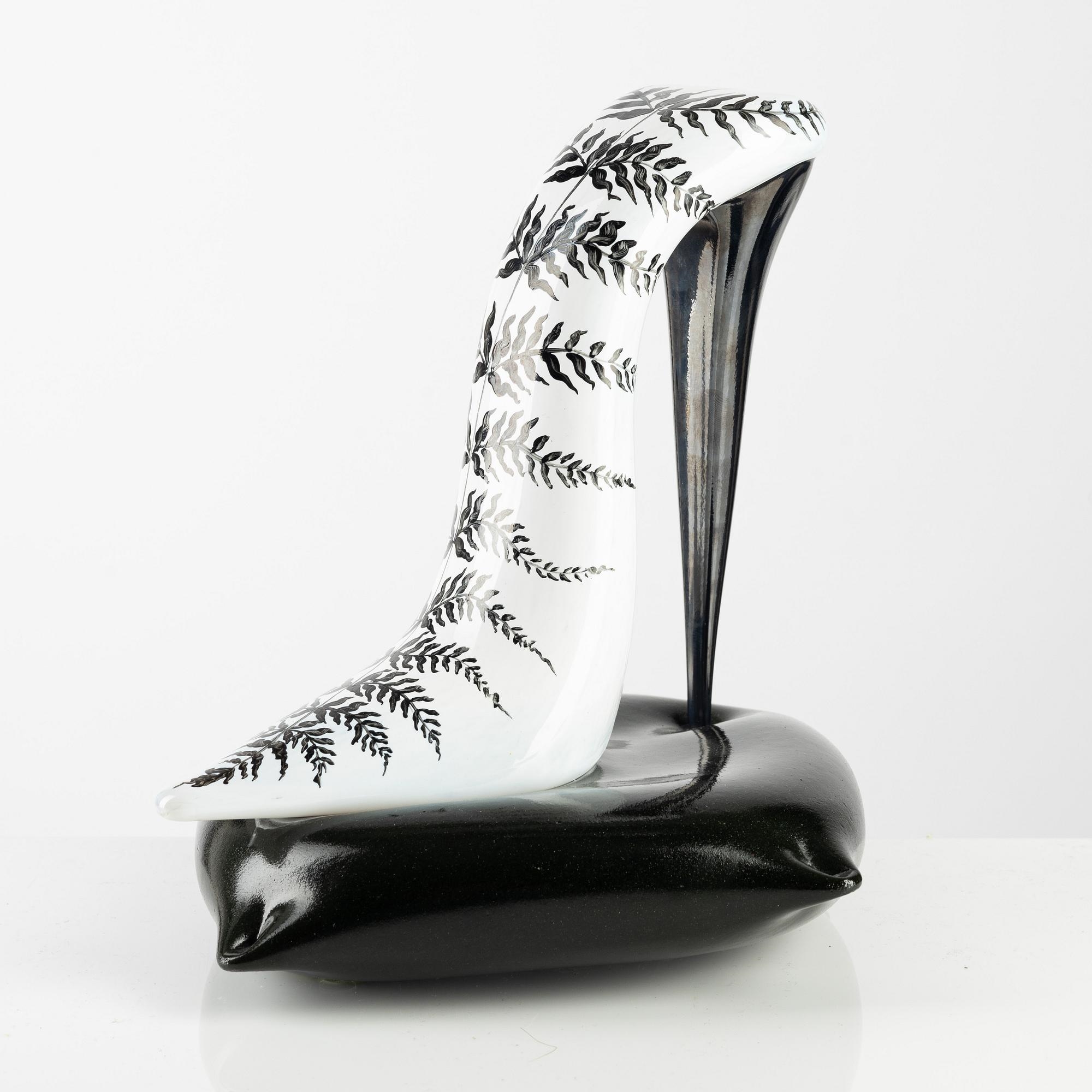 Kjell Engman | a glass sculpture, Kosta Boda, ed | MutualArt
