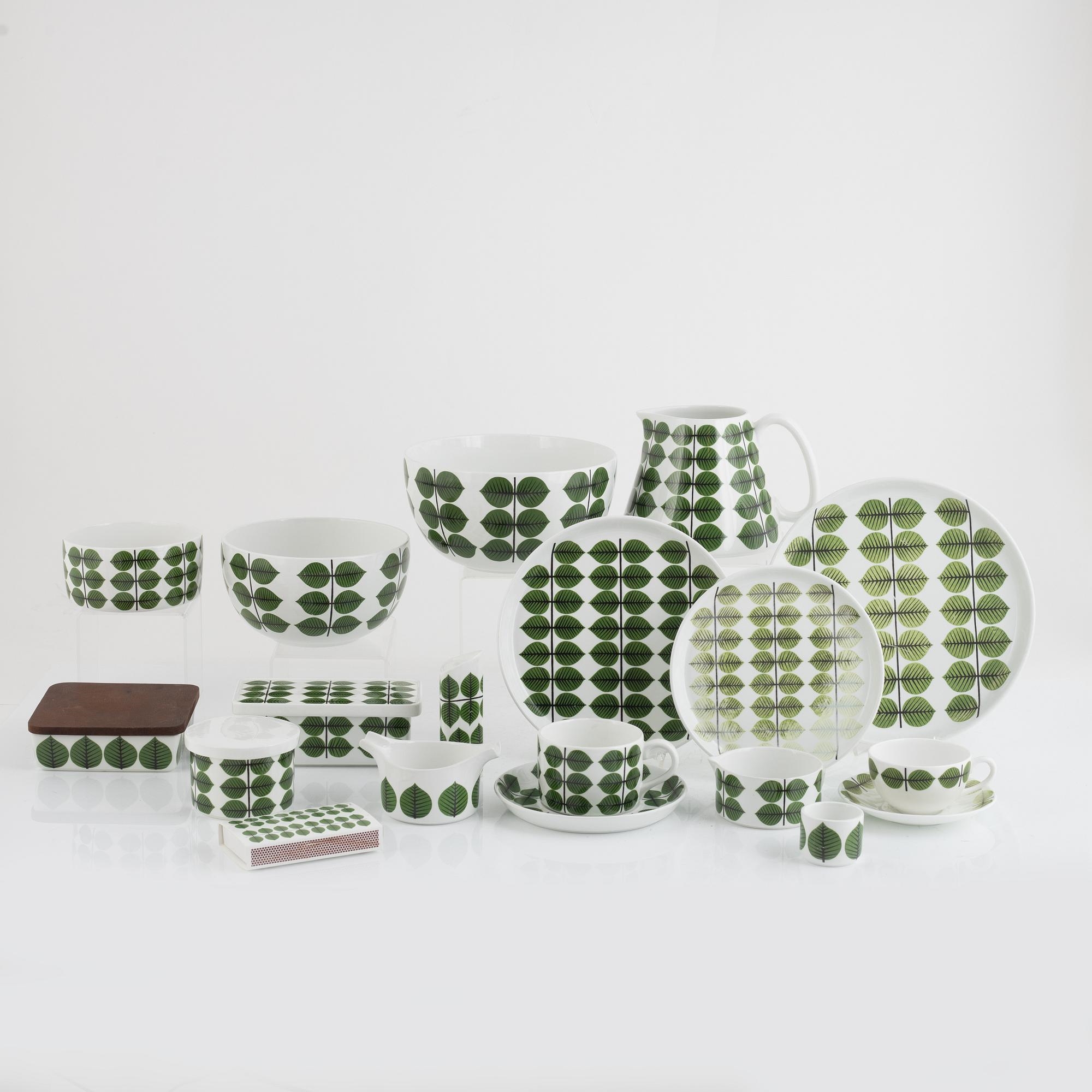 Stig Lindberg | Stig Lindberg, a 59-piece creamware Berså dinner service, Gustavsberg, 1961-74 ...