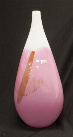 Keith Rowe | Keith Rowe Australian art glass vase | MutualArt