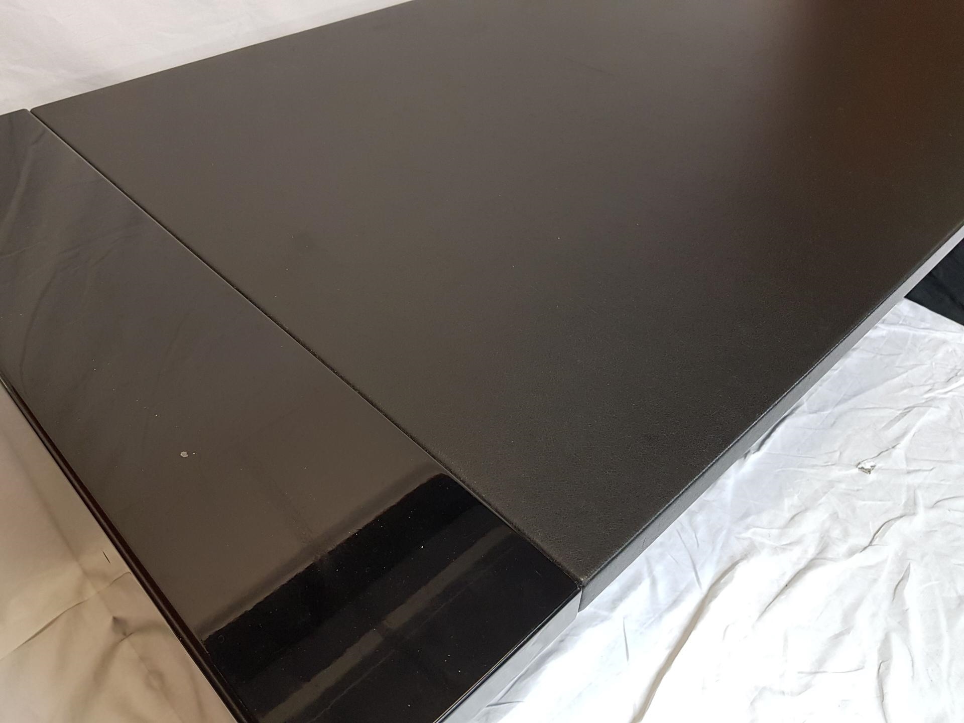 Kazuhide Takahama | édition Simon-Ultramobile pour CASSINA - Bureau ...