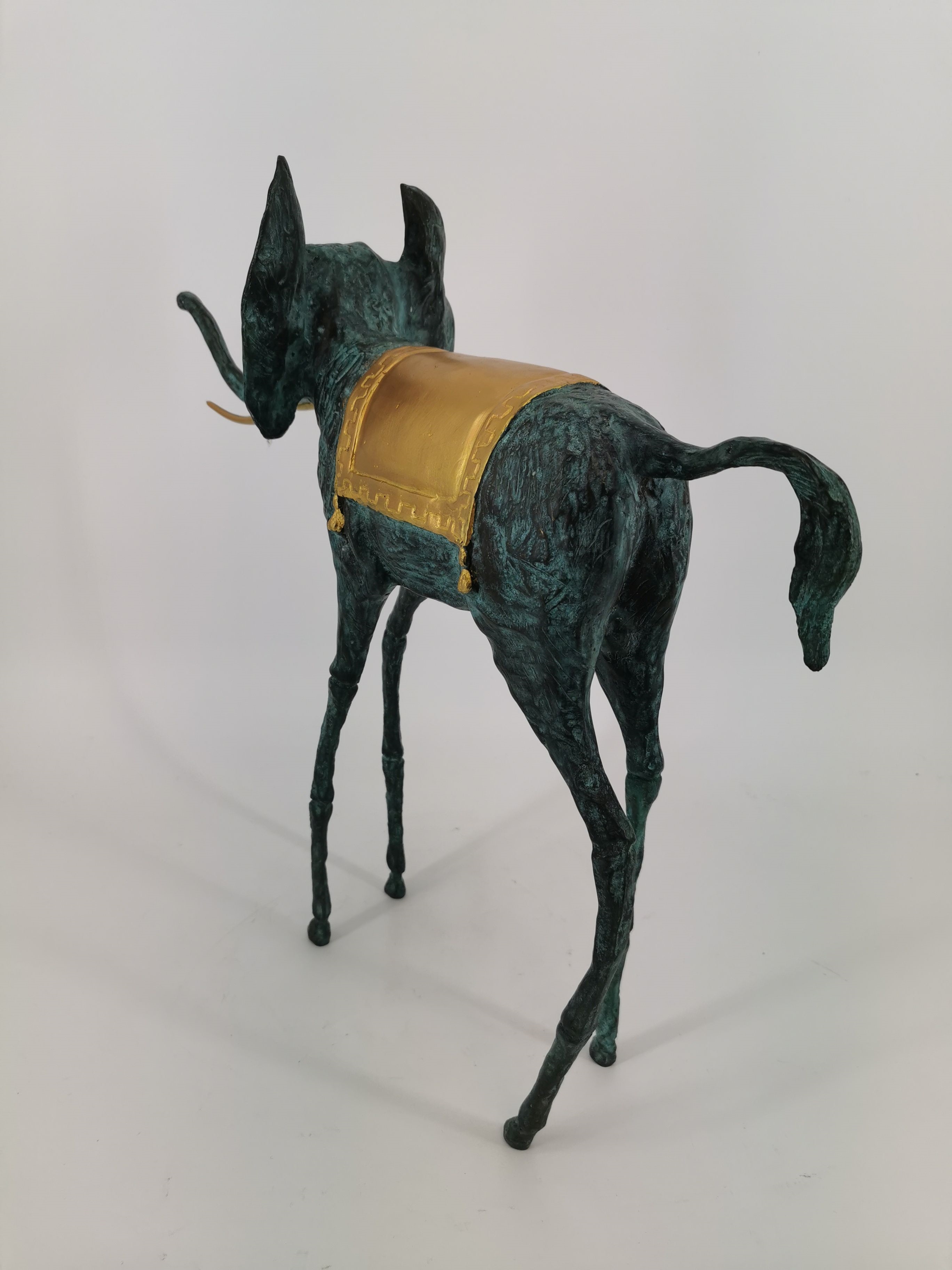 Salvador Dalí | Éléphant Spatial (1946) | MutualArt