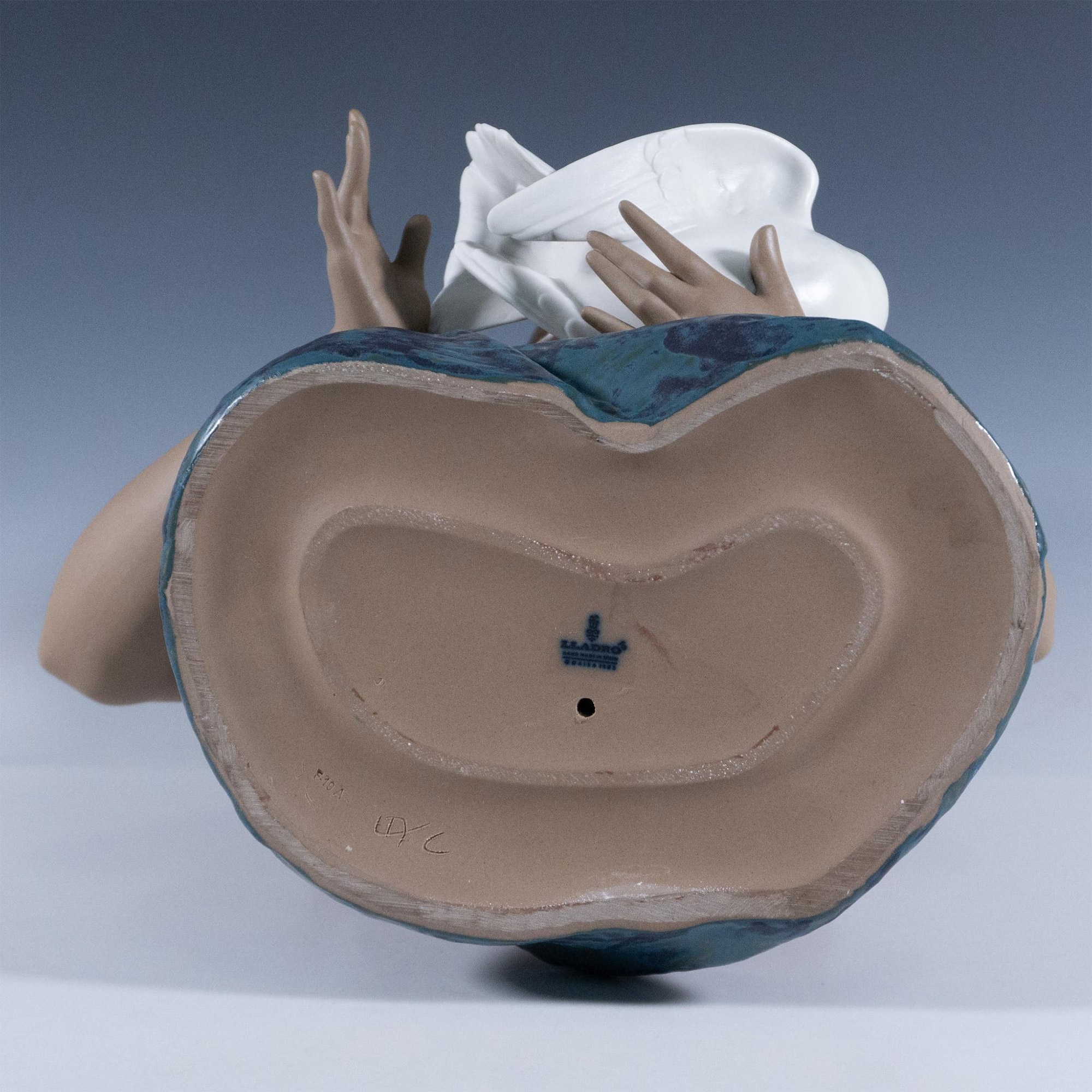 Antonio Ramos | Lladro Gres Sculpture + Base, A Tribute To Peace ...