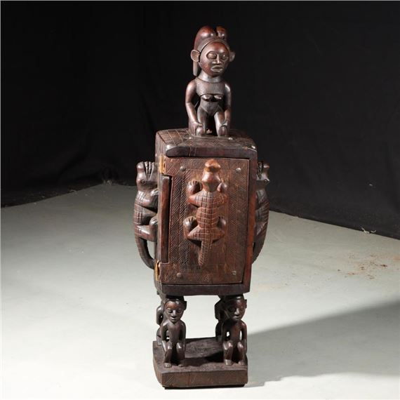 African School | African carved wood medicine ritual offering box on ...