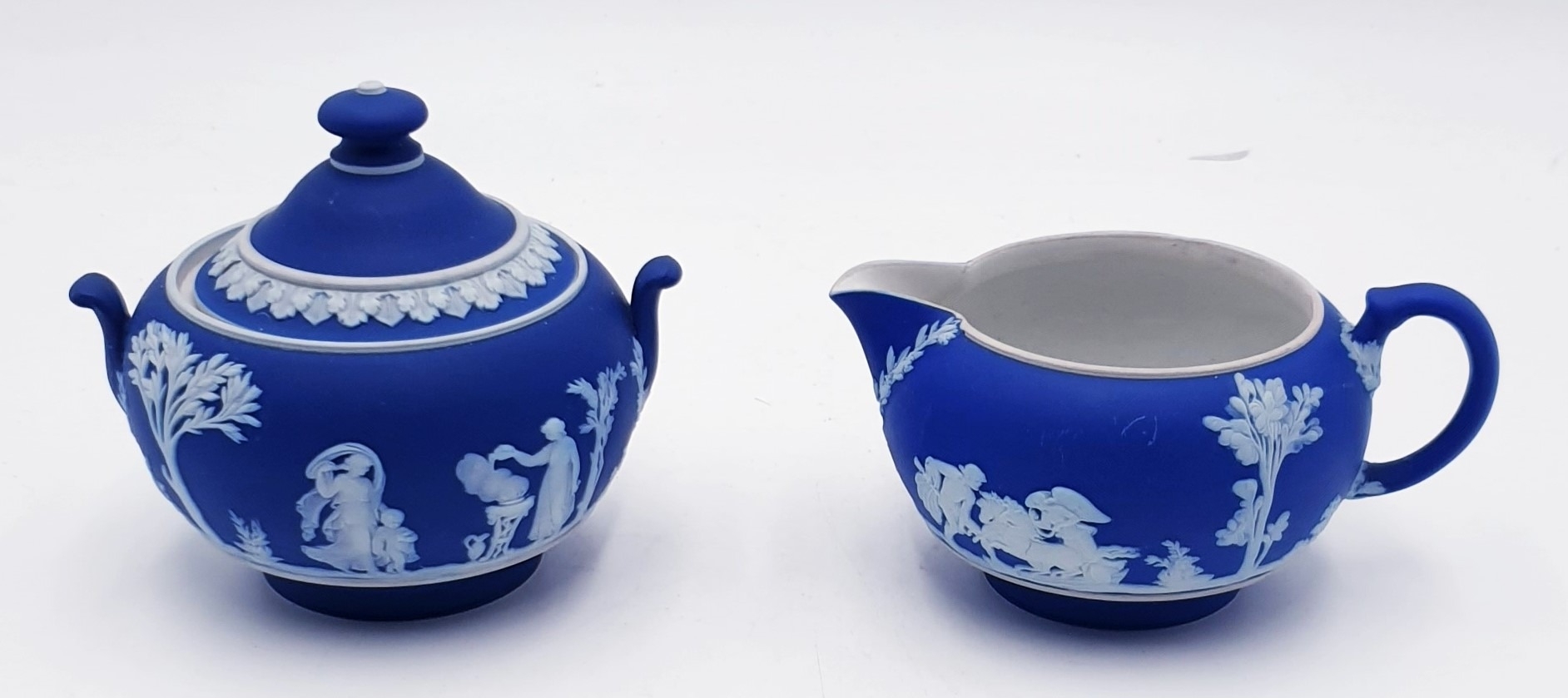 Wedgwood | WEDGWOOD DARK BLUE JASPER WARE LIDDED SUGAR & MILK JUG ...