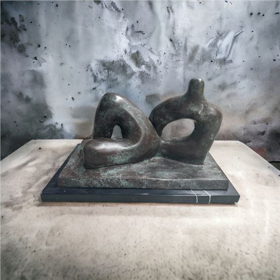 Henry Moore | bronze sculpture after Henry Moore | MutualArt