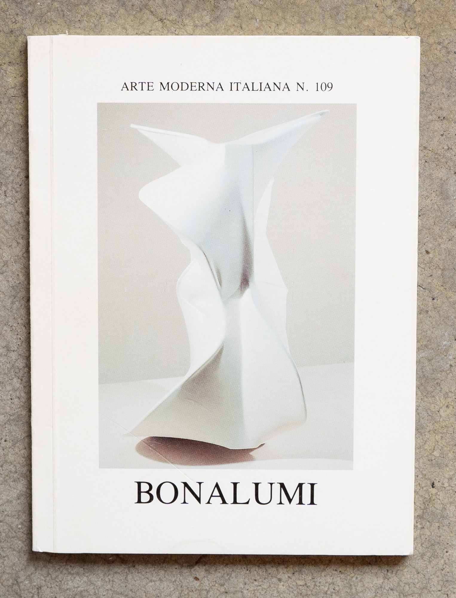 Agostino Bonalumi | Arte Moderna Italiana n.109 (1995) | MutualArt