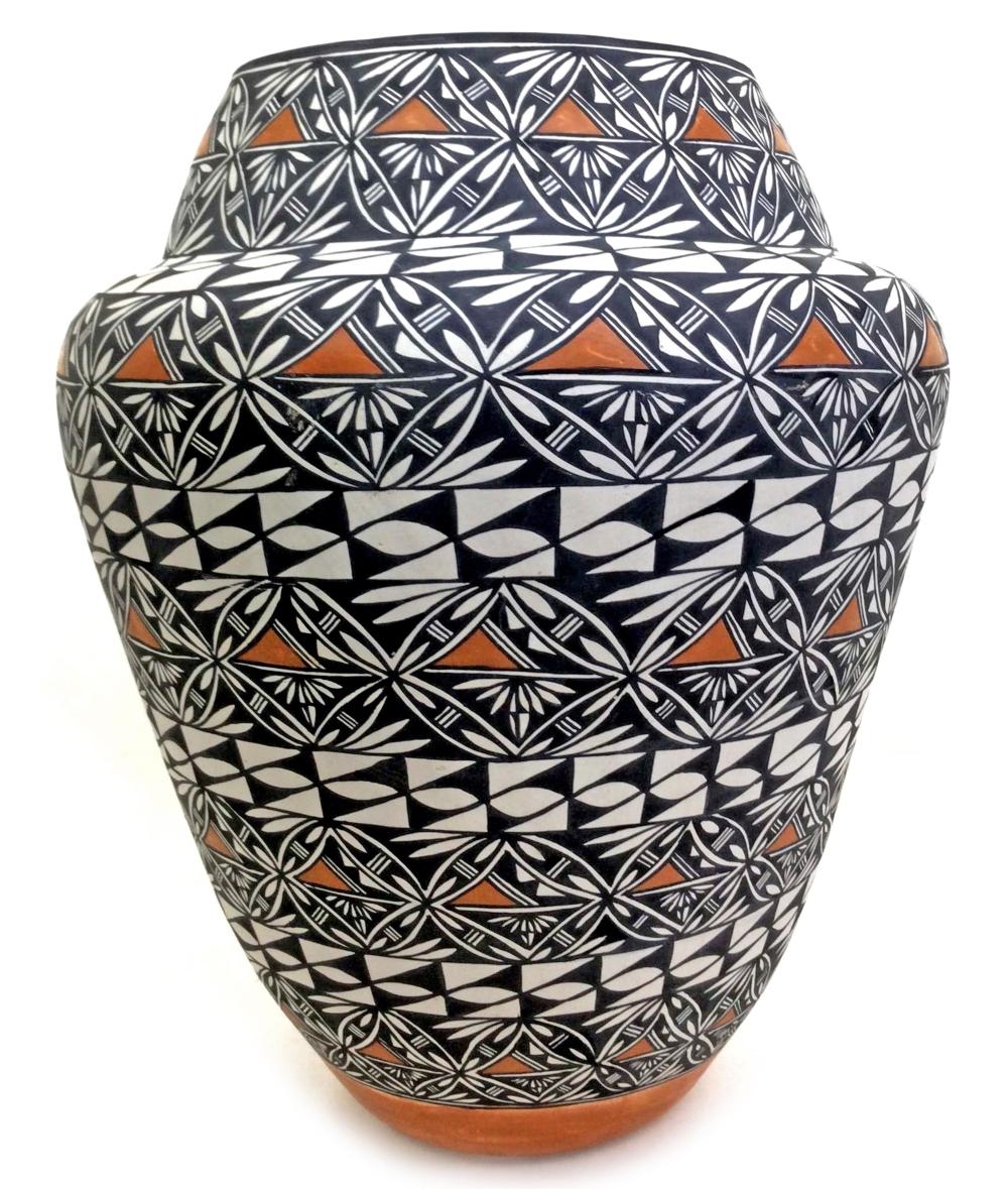 Manuel Stevens | Manuel Steven’s Acoma Pottery Vase | MutualArt