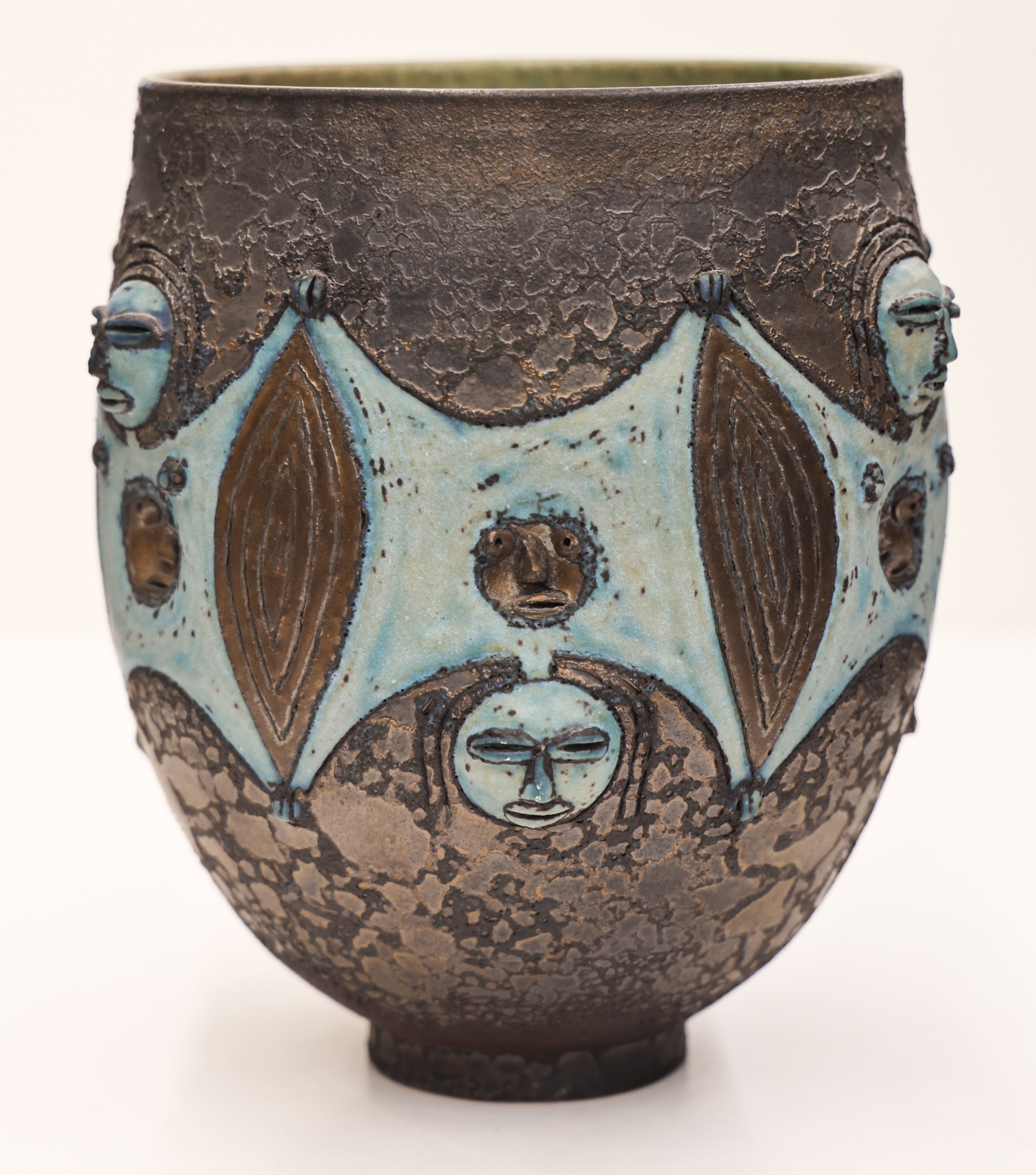 Edwin & Mary Scheier | Mary & Edwin Scheier Black Volcanic Vessel ...