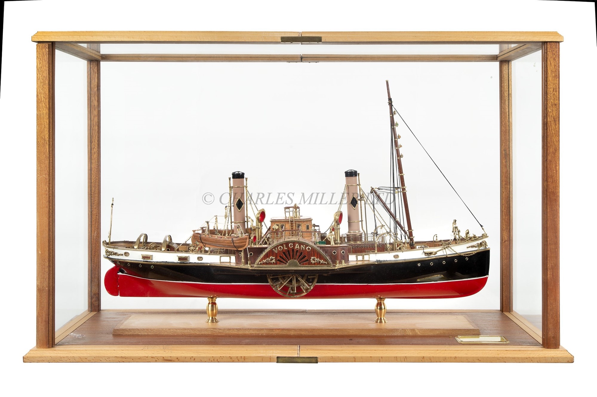 Queen Victoria | M] A 1:48 SCALE BUILDER'S-STYLE MODEL OF H.M. PADDLE ...