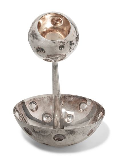 Raju Peddada | Lacuna Centerpiece Peddada | MutualArt