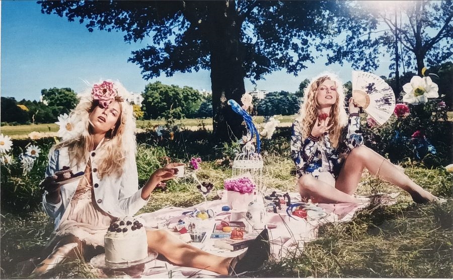 Nicolas Bets | Alice au Pays des Merveilles | MutualArt