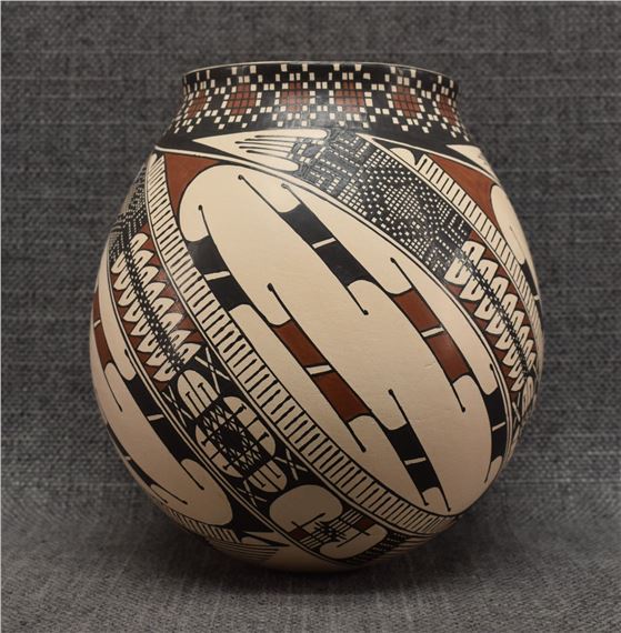 Maria Saenz | 1 Artworks | MutualArt