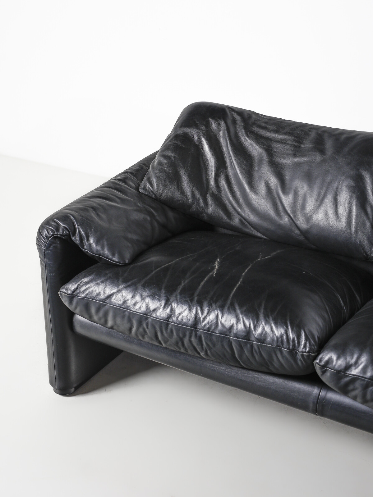 Vico Magistretti | Maralunga three-seater sofa for Cassina, Meda (1950 ...