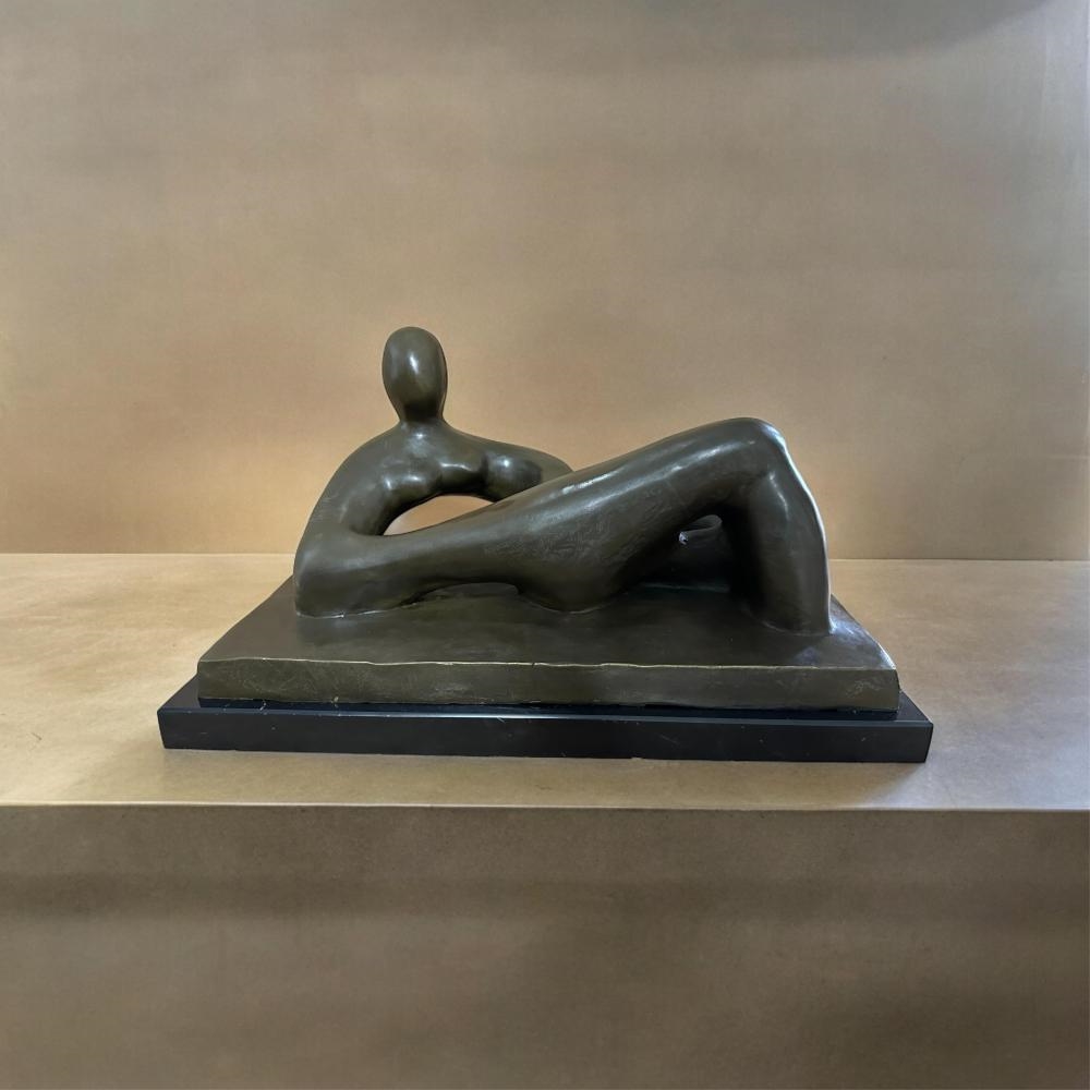 Henry Moore | Reclining Figure | MutualArt