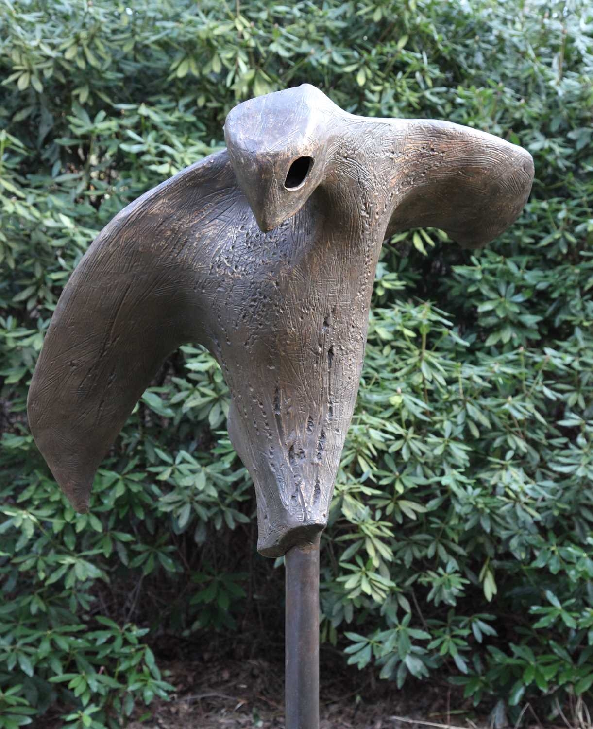Eli Ilan | Bird III bronze | MutualArt