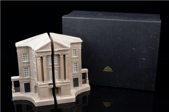 Timothy Richards | Pair Bookends in British Gypsum Plaster of the Tyl ...