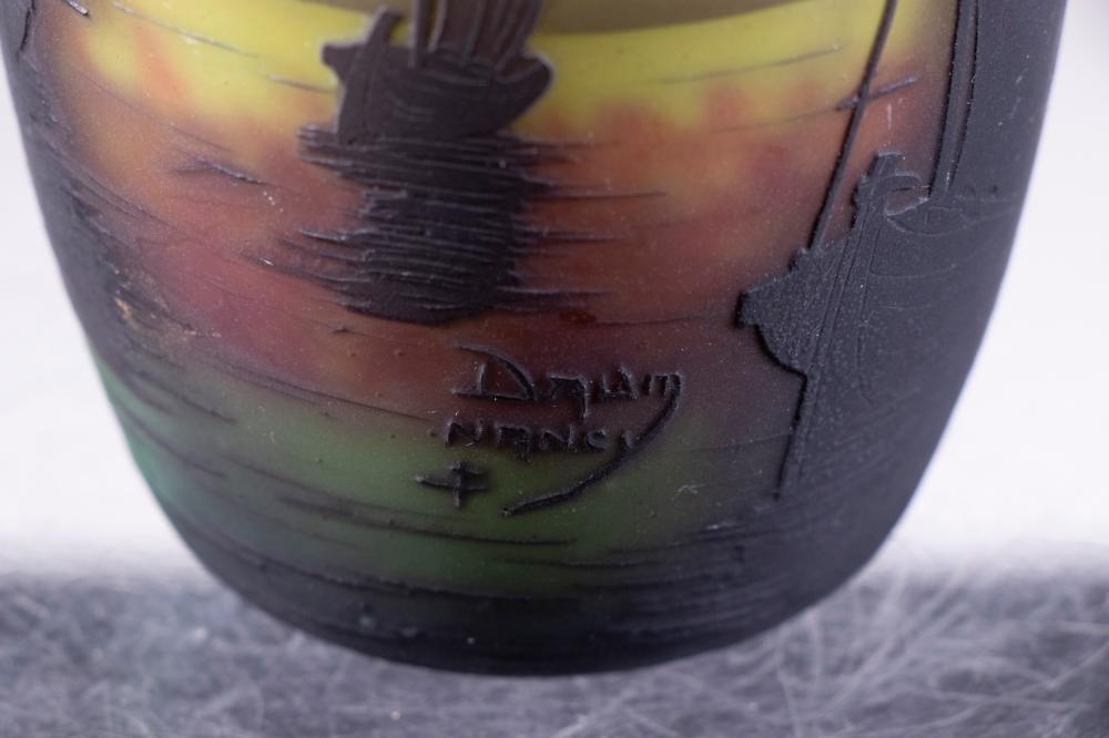 Daum Frères | DAUM NANCY CAMEO GLASS VASE (Early 20) | MutualArt