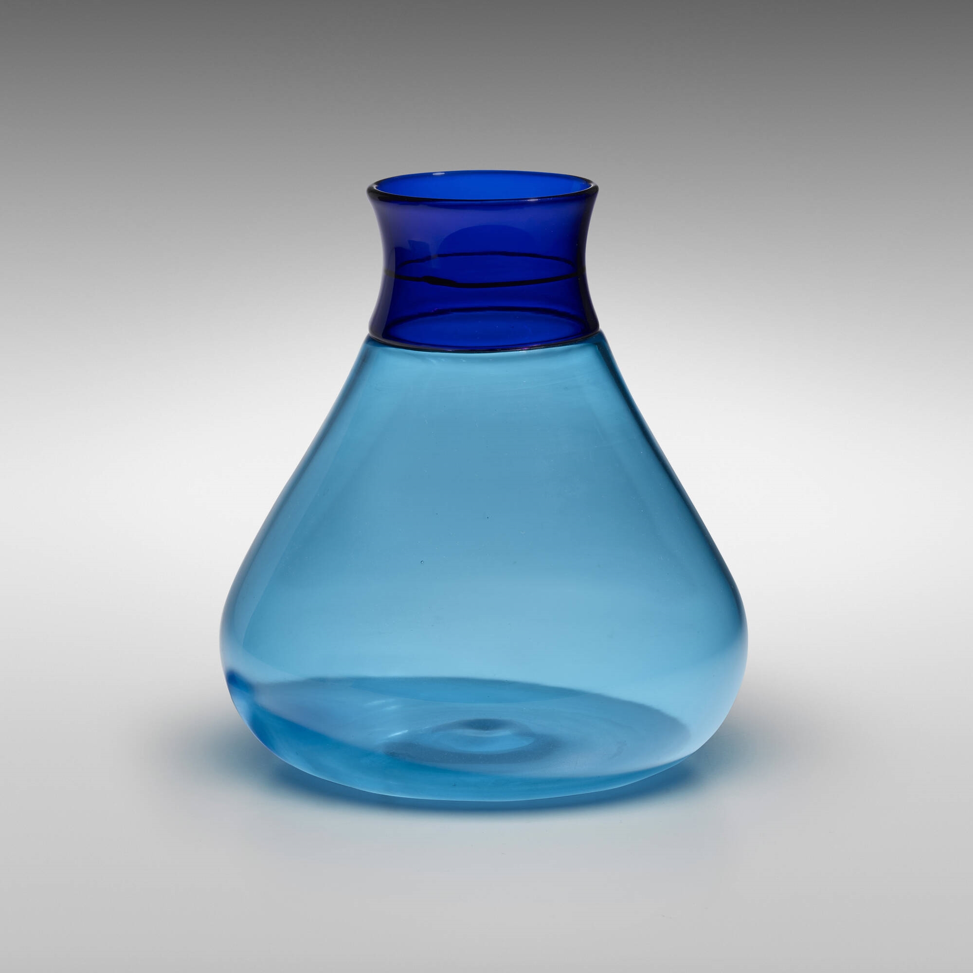 Ludovico Diaz de Santillana | Coletto vase (1961 - 1996) | MutualArt