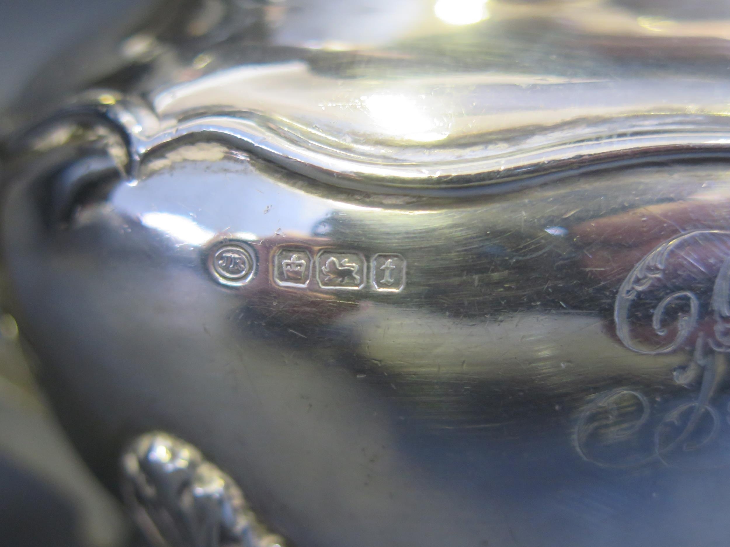 John Round | A George V silver bachelors teapot (1911) | MutualArt