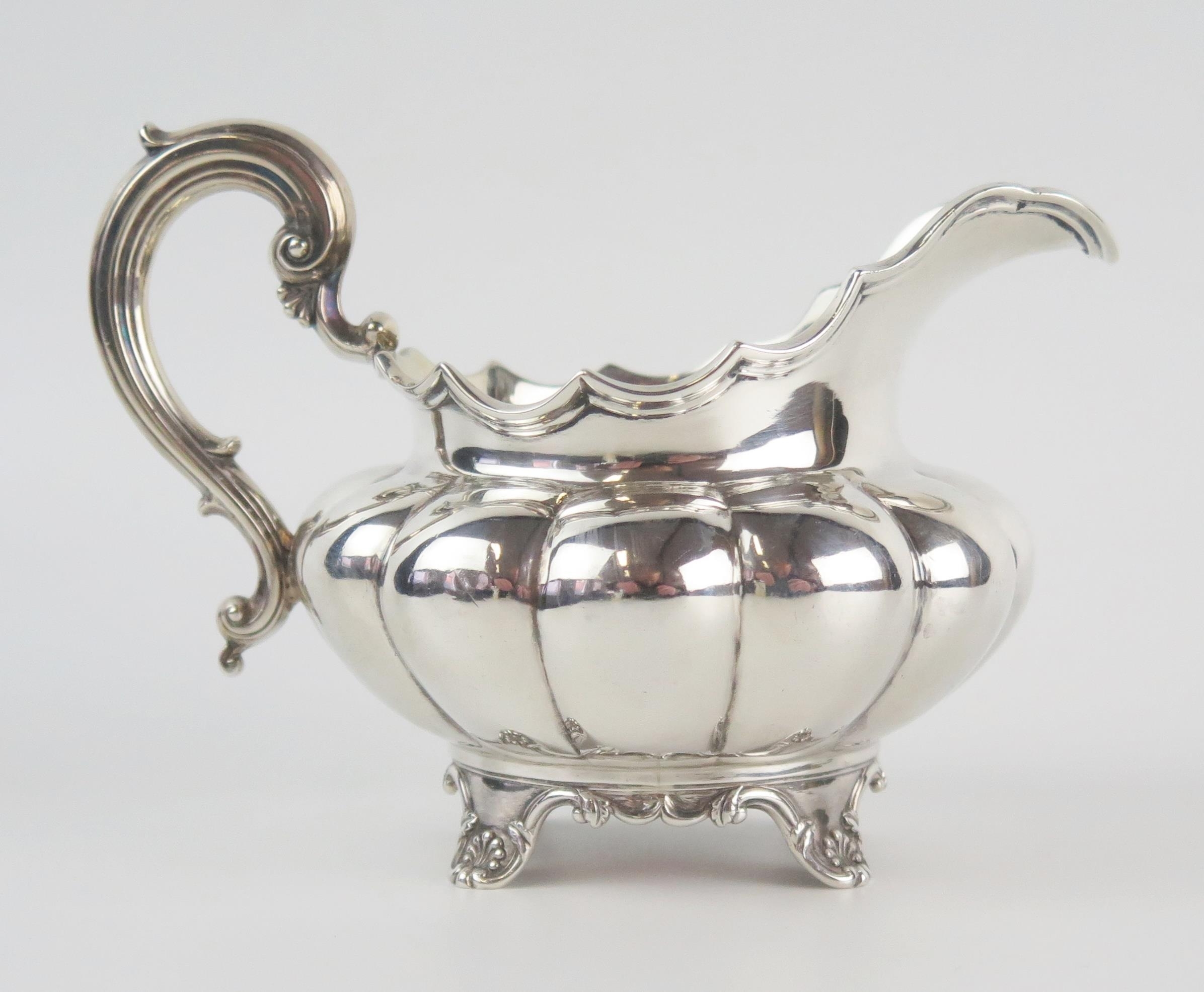 William Barnard | A William IV silver cream jug (1830) | MutualArt
