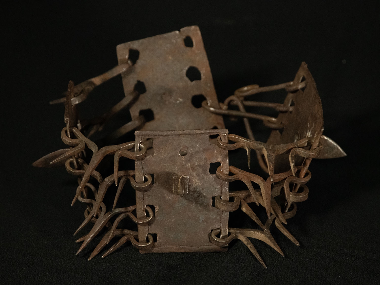 Unknown | Rare spiked prisoner torture collar (17th Century) | MutualArt