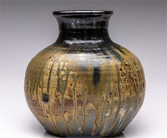 Milton Moon | A stoneware pot vase signed by Milton Moon | MutualArt