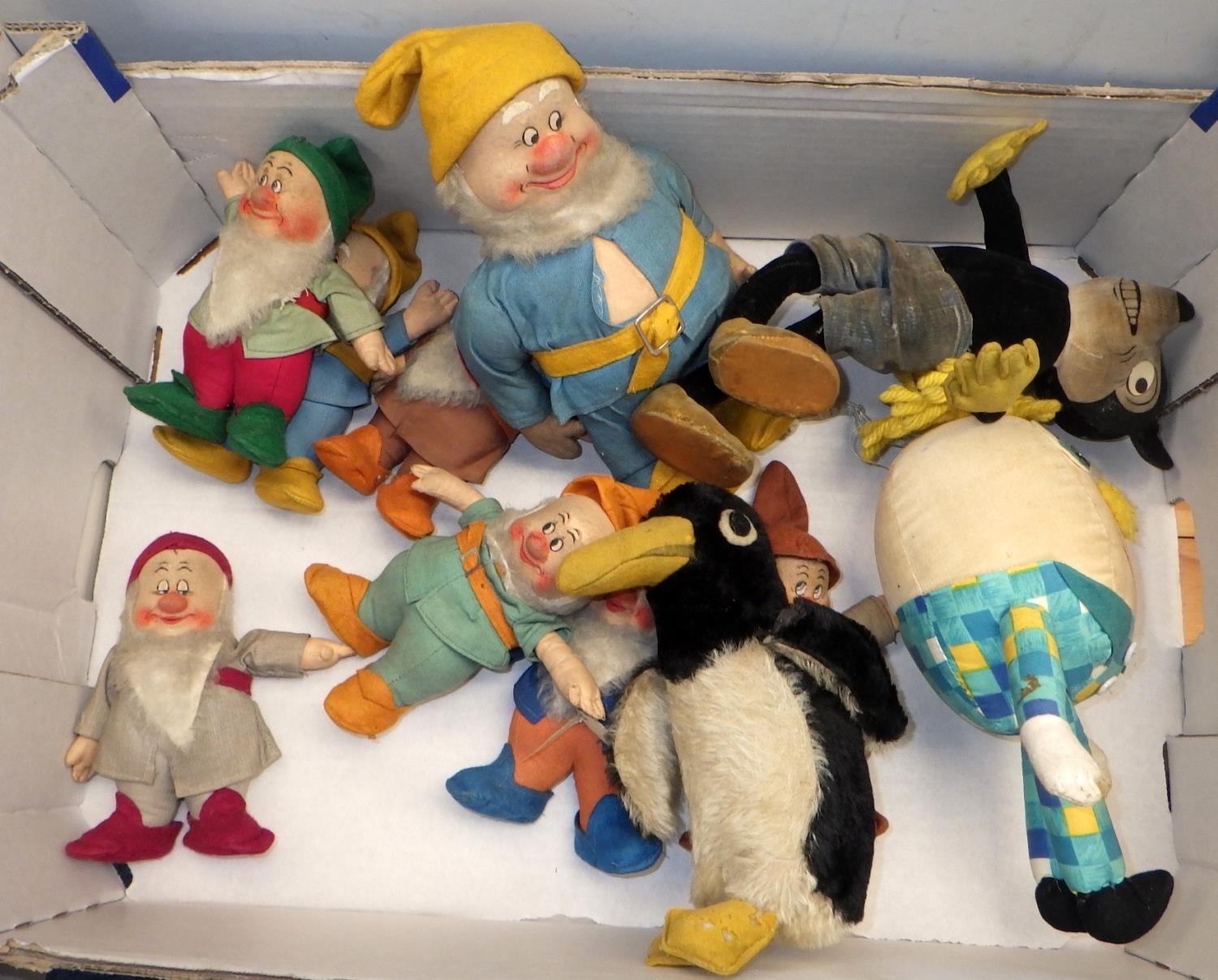 Walt Disney | Chad Valley Walt Disney dwarfs | MutualArt