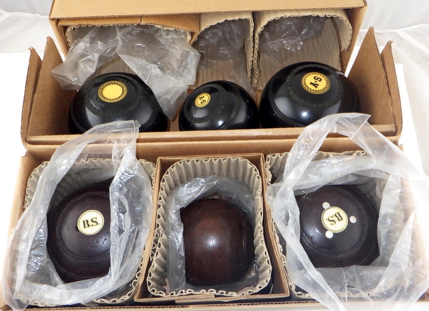 Thomas Taylor | Two boxed sets of Thomas Taylor bowls | MutualArt