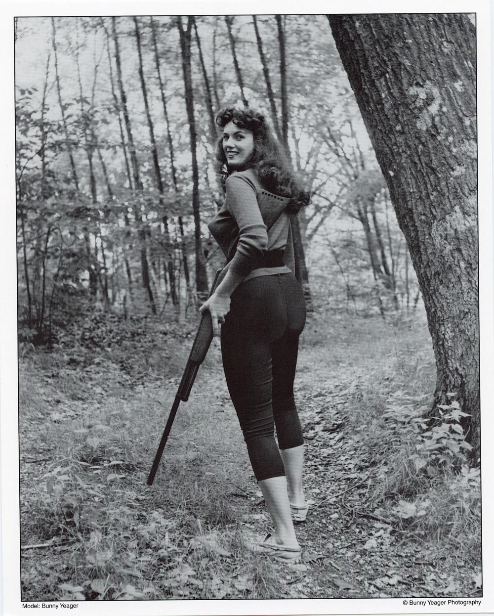 Bunny Yeager | Vintage Original BUNNY YEAGER Pin-Up Litho Archives SELF ...