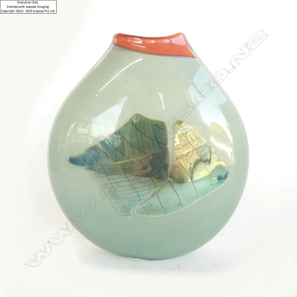 Garry Nash | GARRY NASH GLASS ART GLASS VASE flattened ovoid form ...
