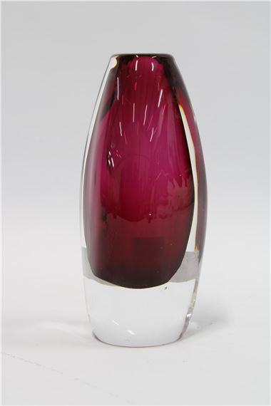 Ernest Gordon | Ernest Gordon for Afors cased glass vase | MutualArt