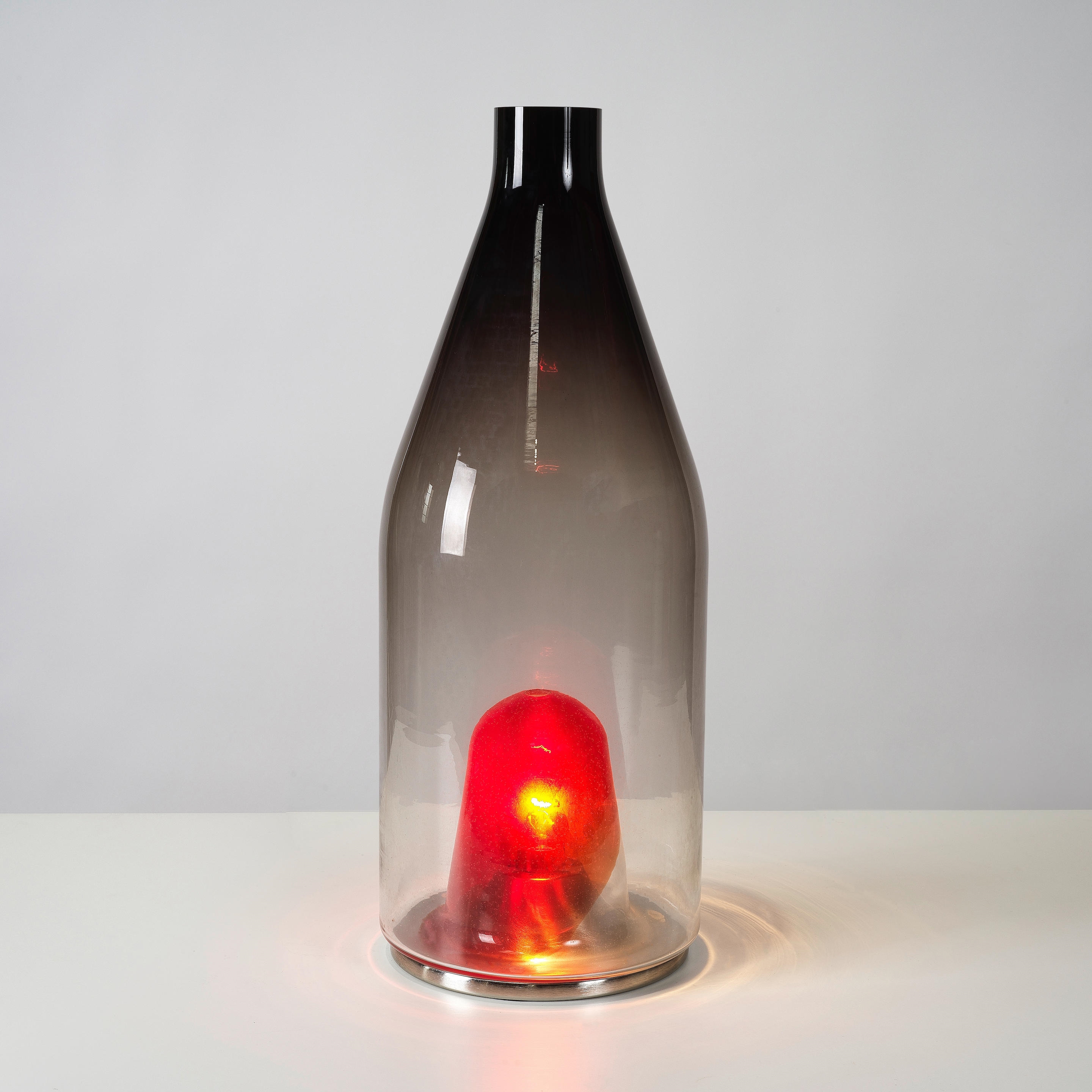 Thomas Sandell | Lampe à poser Flaska | MutualArt