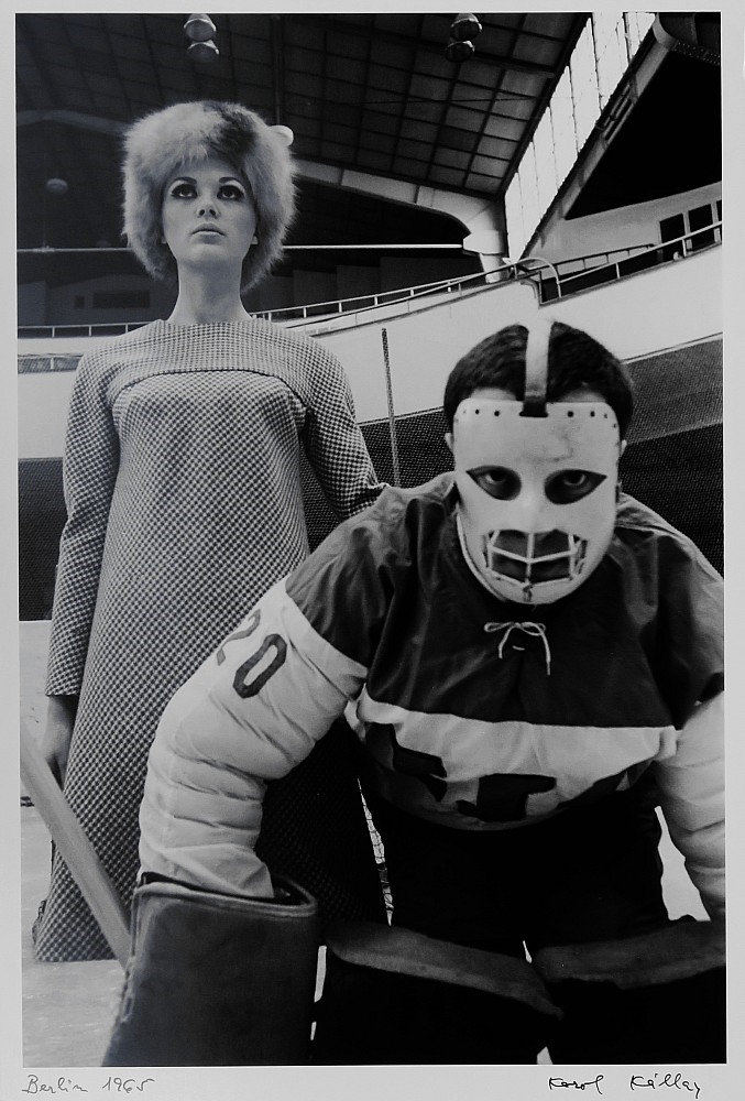 Karol Kállay | Modelka s hokejistou (Berlín 1965 (1965) | MutualArt