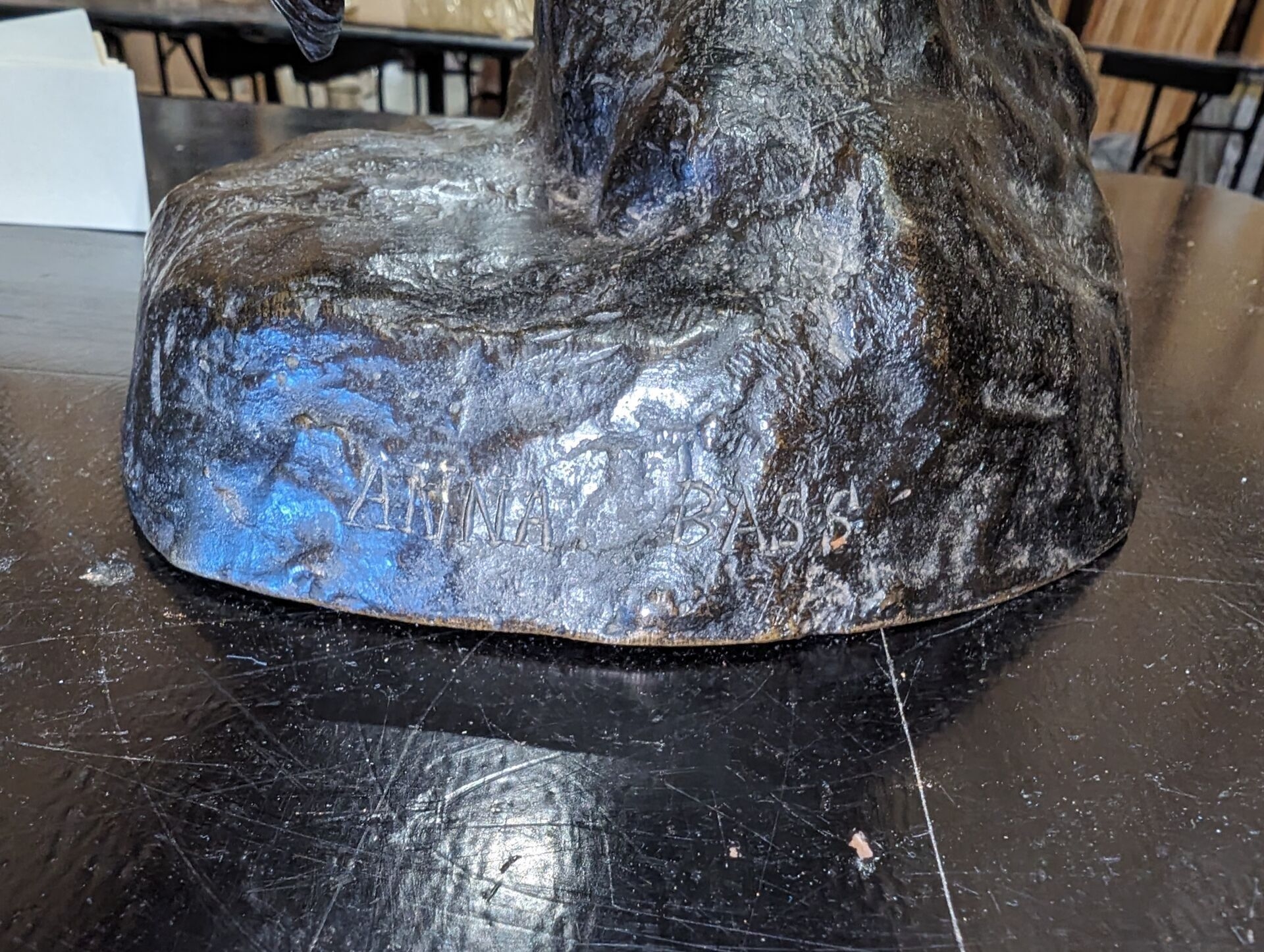 Anna Bass | Femme nue sur un rocher | MutualArt