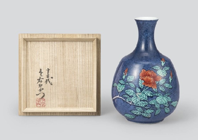 Imaizumi Imaemon | Iro-nabeshima vase with design of rose | MutualArt