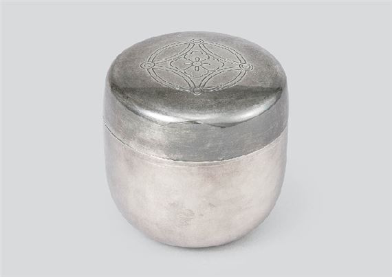 Chikueido Eishin | Silver natsume (tea caddy | MutualArt