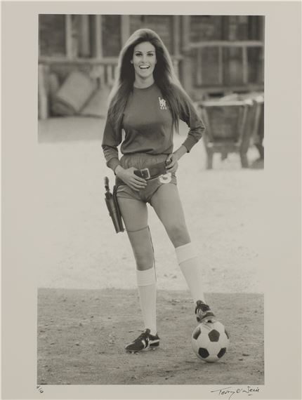 Terry O'Neill | Raquel Welch on the set of Hannie Caulder 1971 (1971 ...