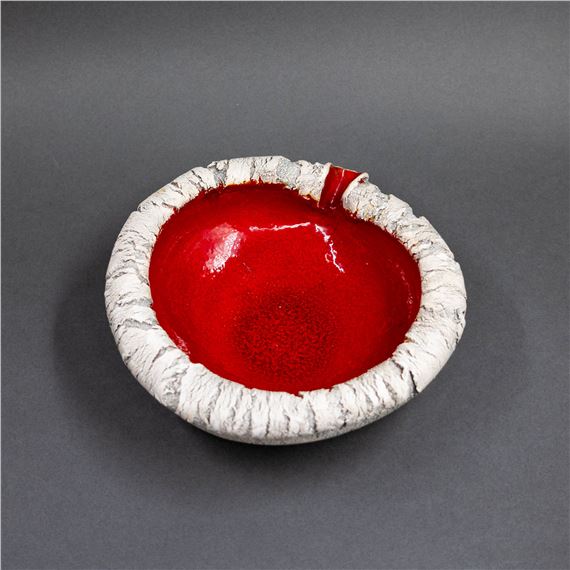 Len Castle | Len Castle - Small crucible pouring bowl | MutualArt