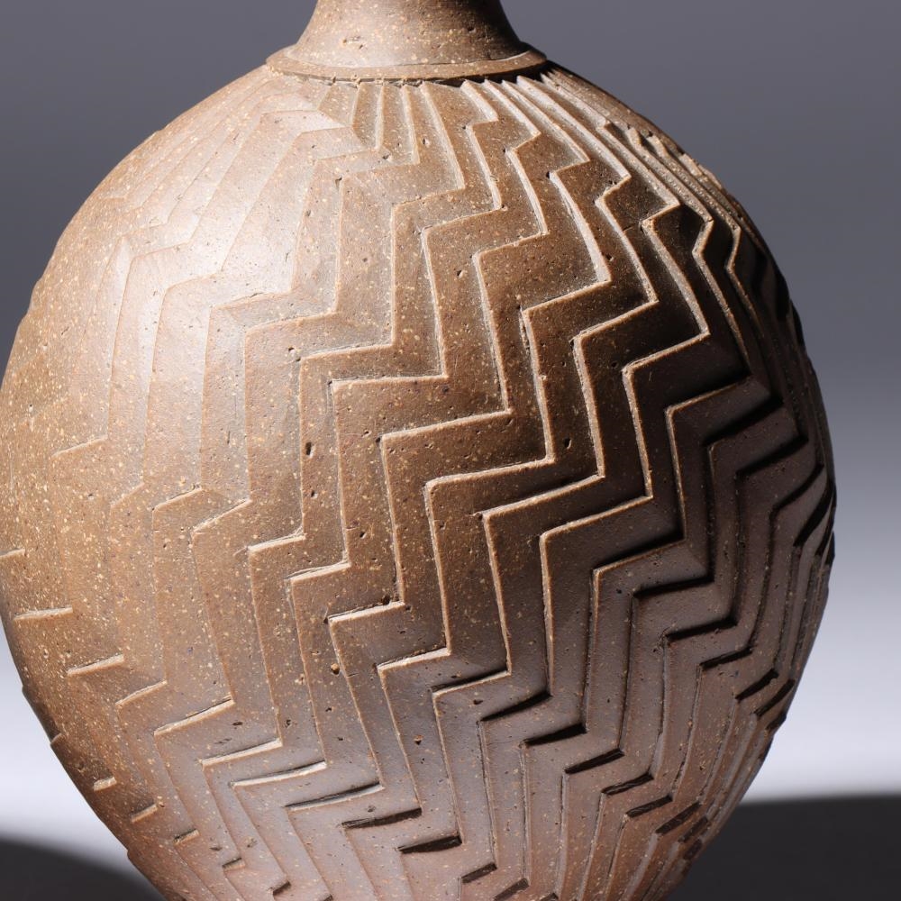 J. Edward Barker | 2 studio pottery vessels, 1995 / 1998 (1995 - 1998 ...