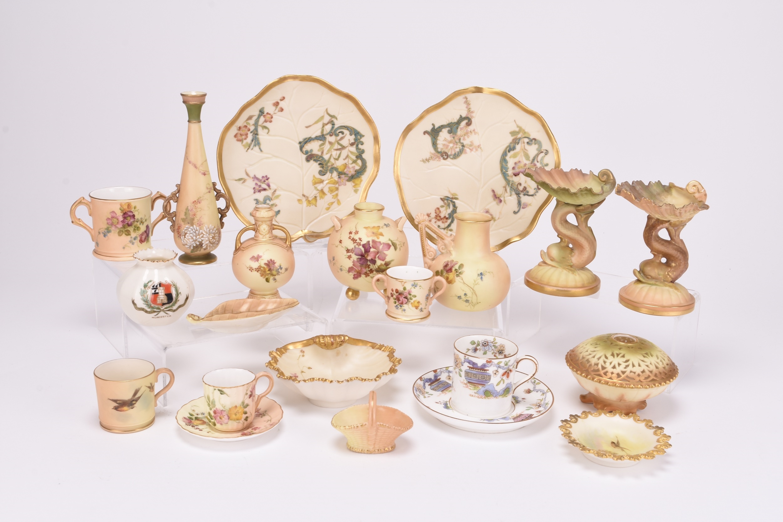 Royal Worcester | A group of Royal Worcester and Grainger & Co ...