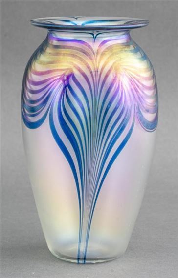 Robert Eickholt | Robert Eickholt Iridescent Art Glass Vase | MutualArt