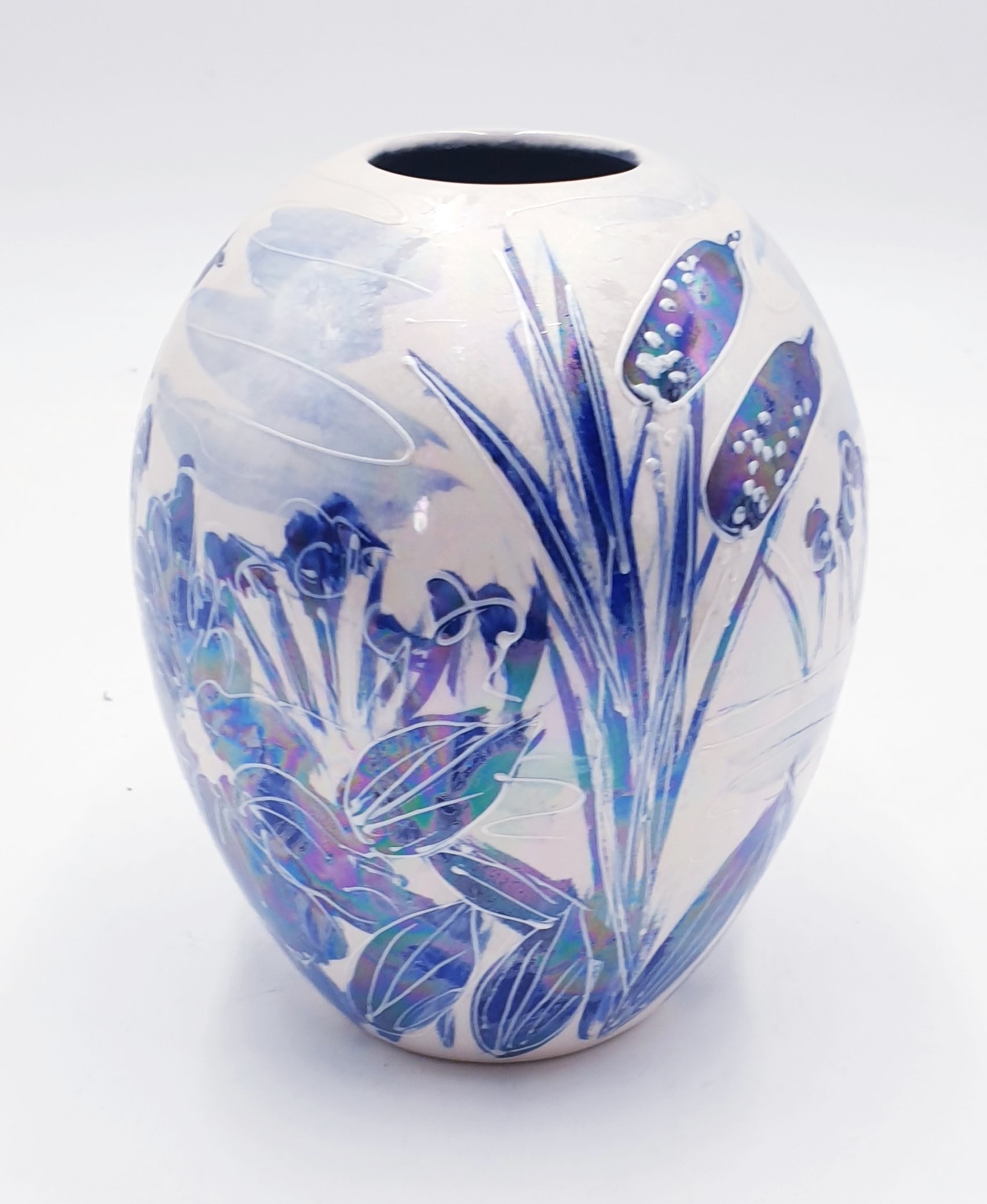 Anita Harris | ANITA HARRIS ART POTTERY 15cm BLUE/WHITE LUSTRE WARE ...