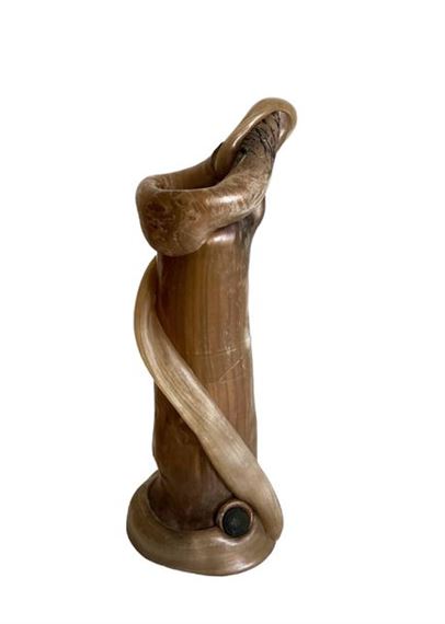 Rémo Pintus | Plant vase with slender neck in violet resin animated ...