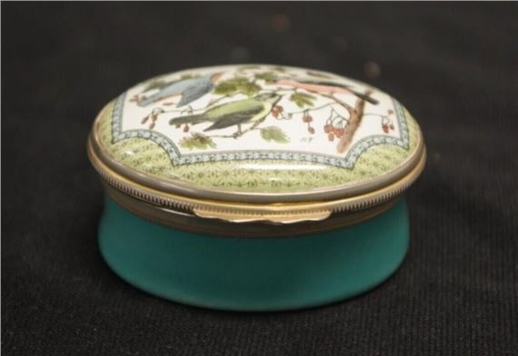 Halcyon Days | Halcyon days enamel pill box | MutualArt