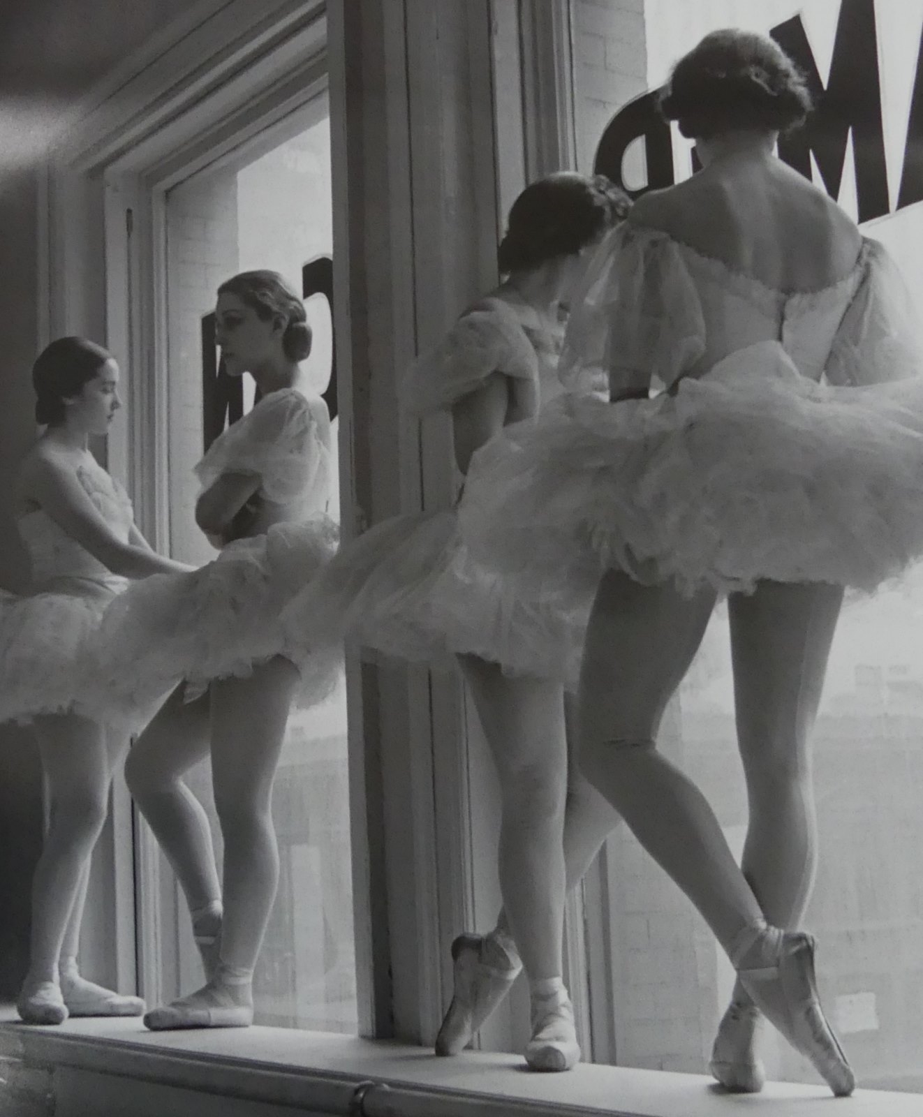 Alfred Eisenstaedt | BALLERINAS | MutualArt