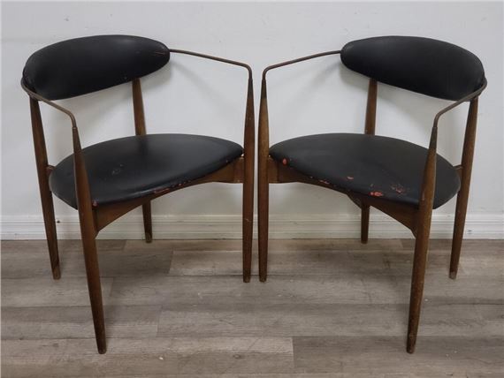 Dan Johnson | Pair of Dan Johnson for Selig mid-century | MutualArt